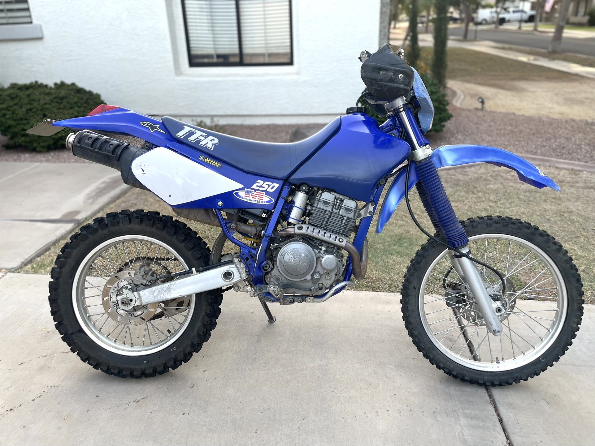 2000 Yamaha TTR250 Runs Great With Title for Sale in Gilbert, AZ - OfferUp