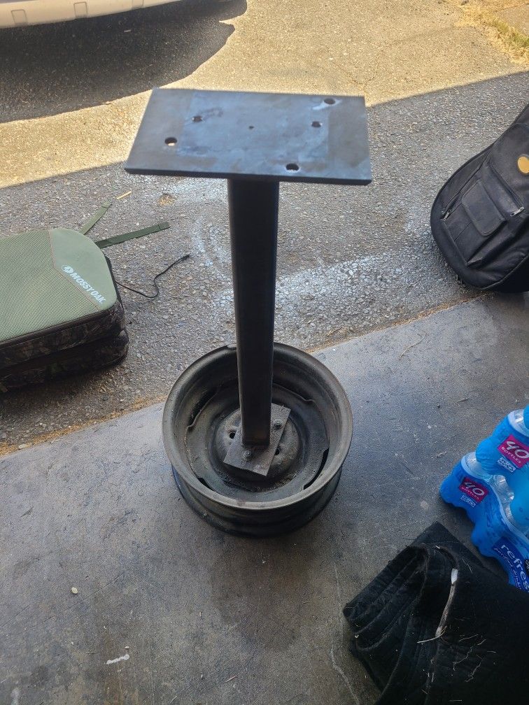 Grinder Stand / Scrap Metal for Sale in Edgewood, WA - OfferUp