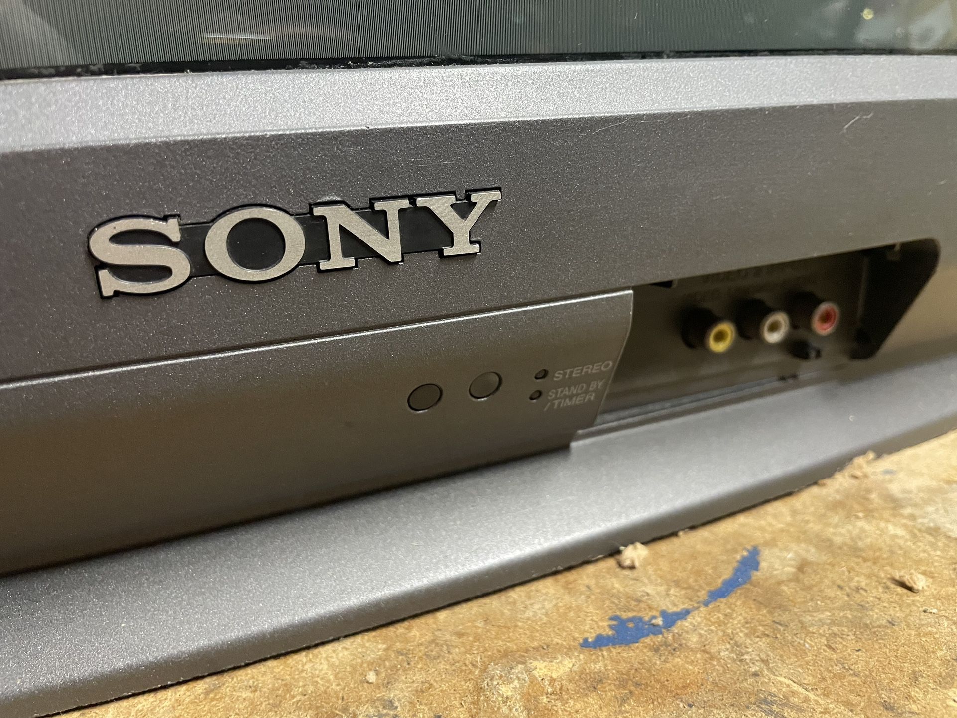 Sony Trinitron CRT Tv for Sale in Sacramento, CA - OfferUp