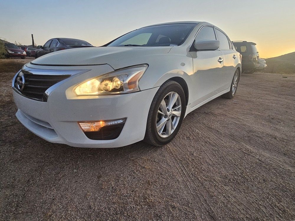 2015 Nissan Altima Similar to Honda Toyota Nissan Chevy Ford Dodge ...