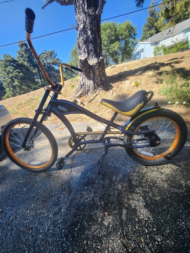 Bike ( Modelo Theme ) for Sale in Crestline, CA - OfferUp