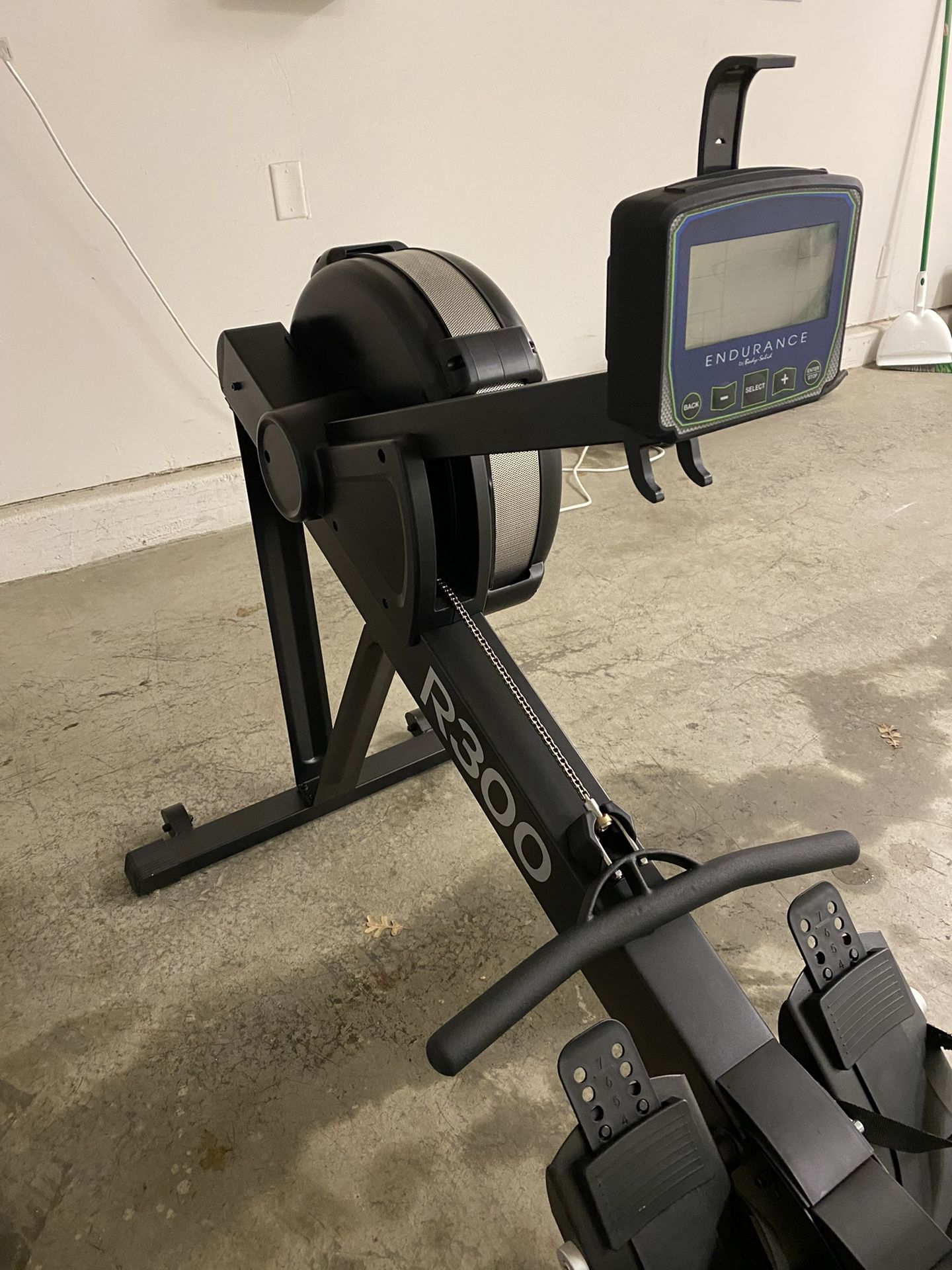 Body Solid R300 Endurance Rower for Sale in Sacramento, CA - OfferUp