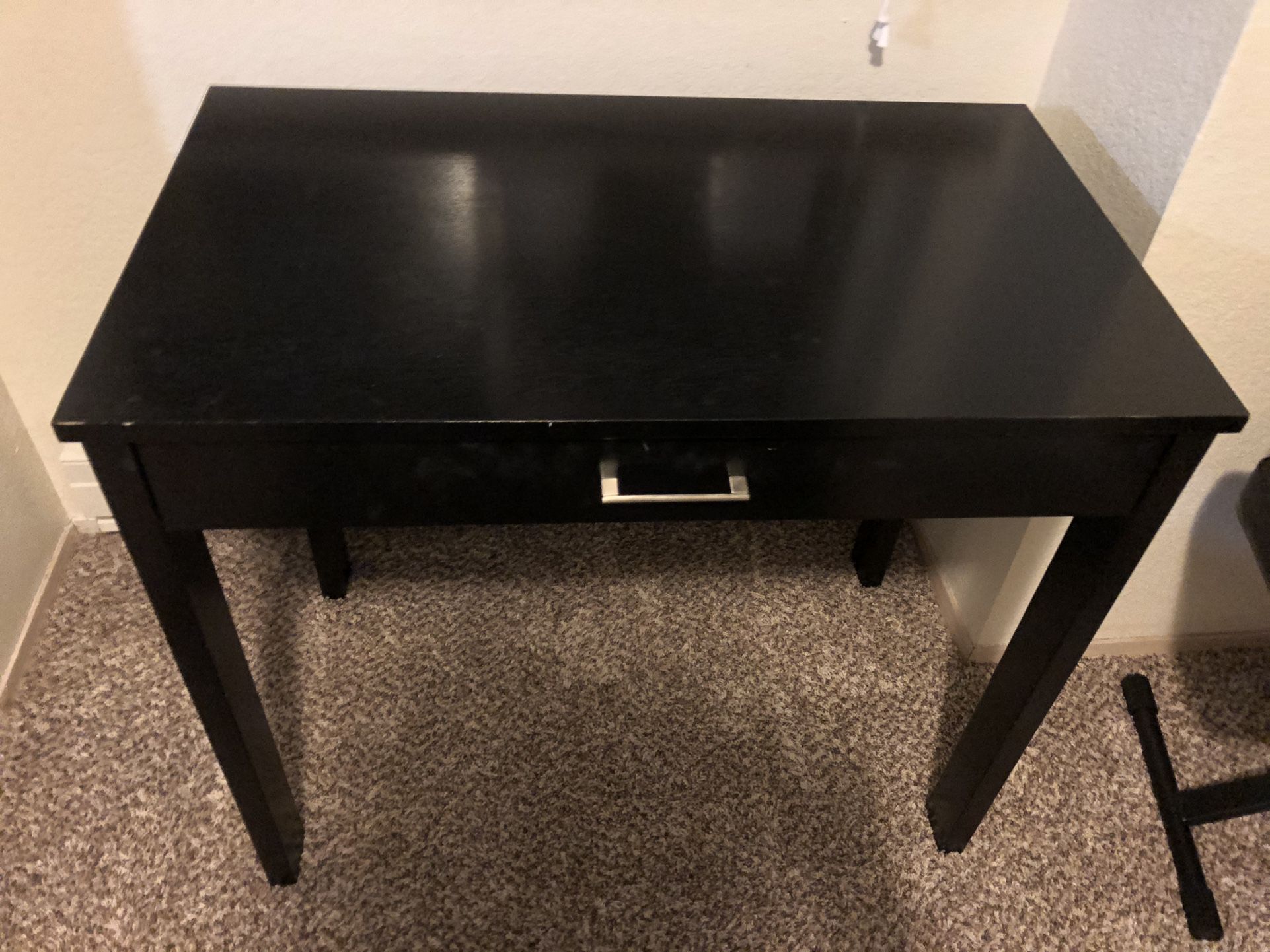 Black Study Table for Sale in Renton, WA - OfferUp