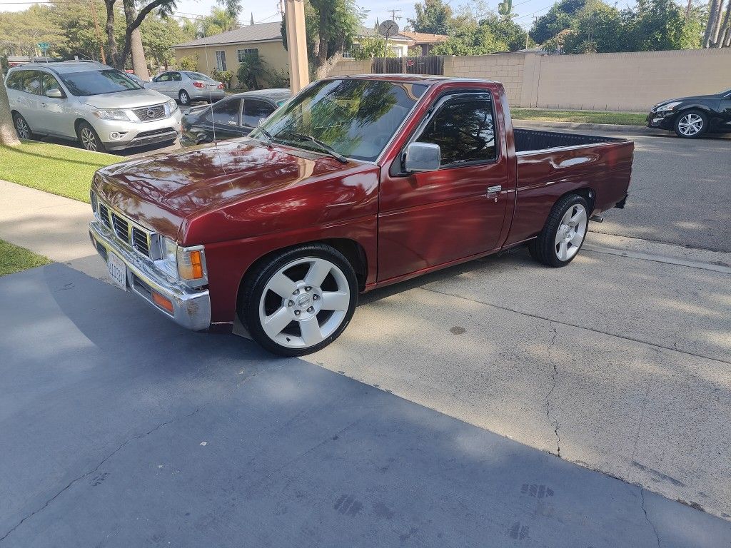 1996 Nissan Pickup Truck for Sale in Orange, CA - OfferUp