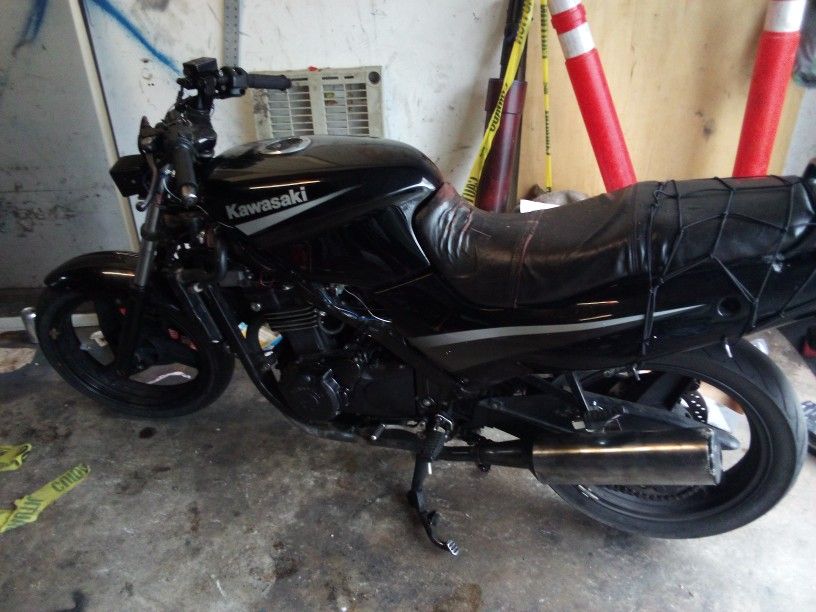 2005 Kawasaki Ninja 500R for Sale in Fresno, CA - OfferUp