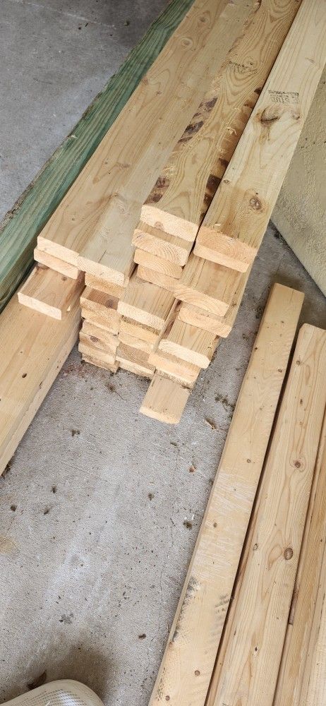 2x4 8ft for Sale in Houston, TX - OfferUp