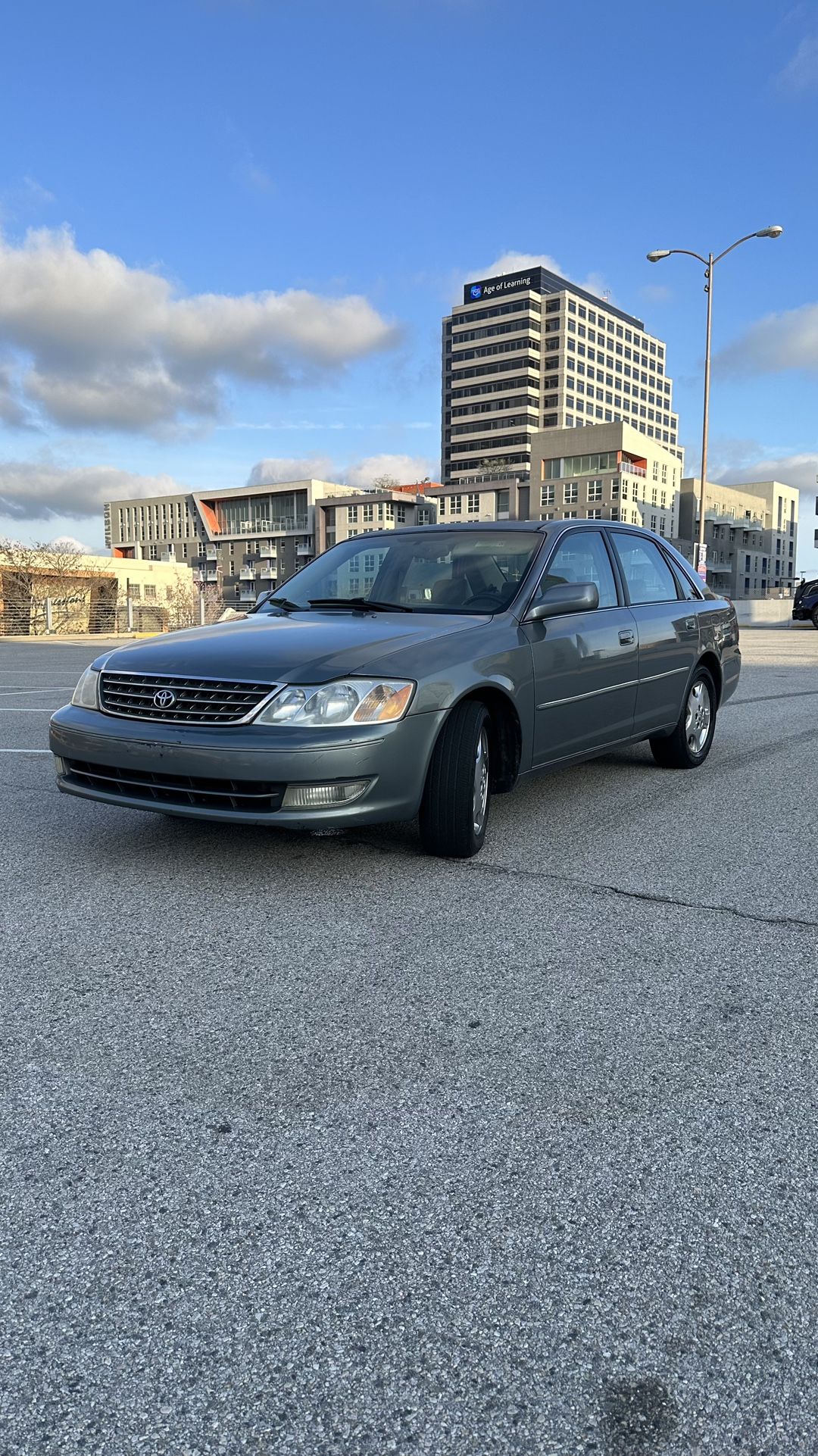 2004 Toyota Avalon for Sale in Los Angeles, CA - OfferUp