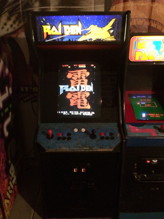 Raiden Arcade Machine for Sale in Lancaster, CA - OfferUp