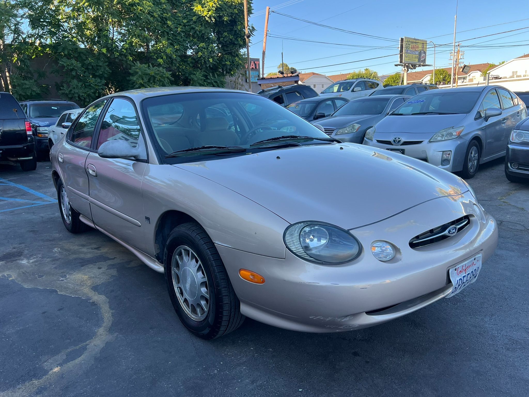 1999 Ford Taurus for Sale in Los Angeles, CA - OfferUp