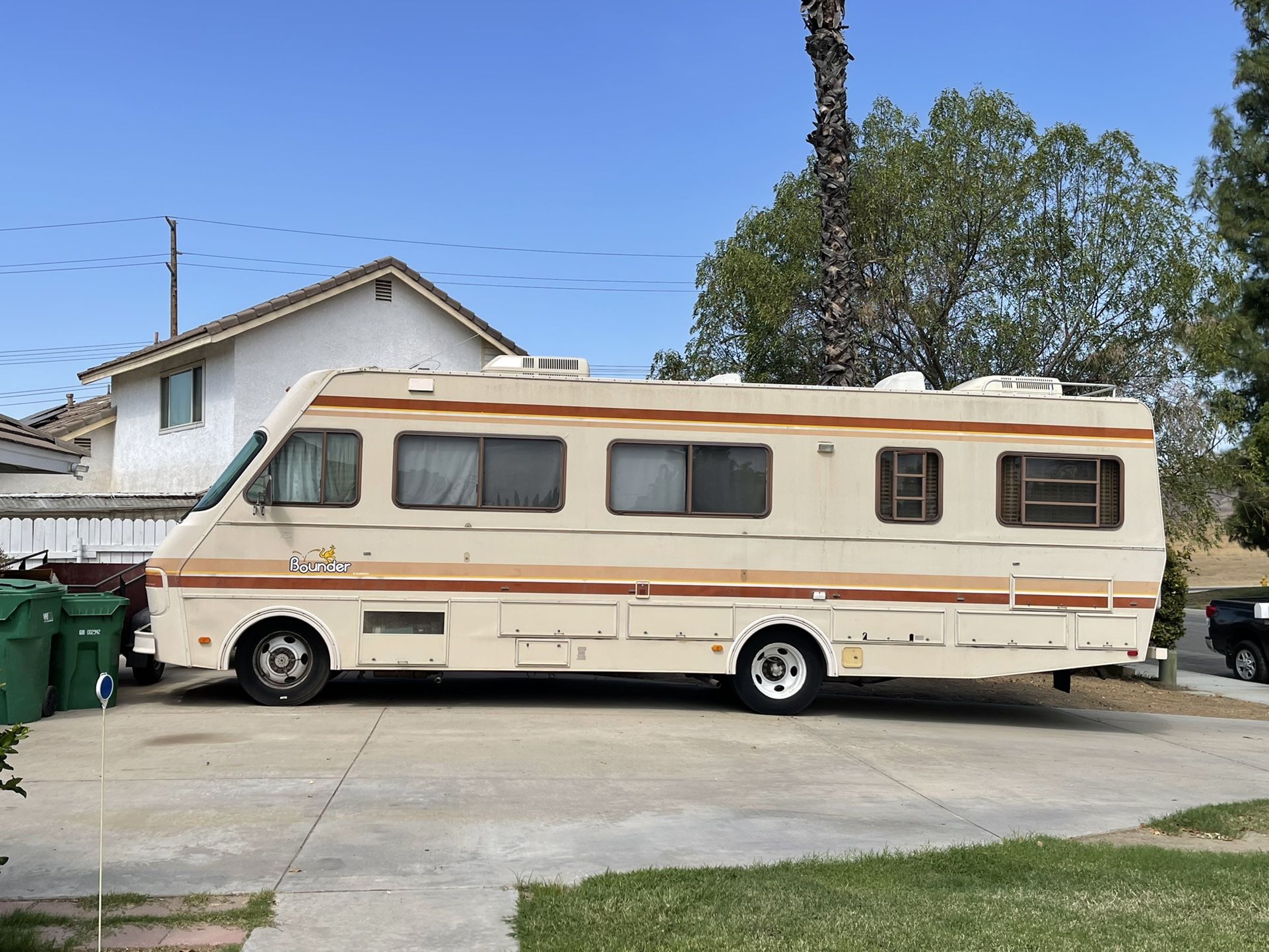 Breaking bad crystal ship Rv Camper for Sale in Moreno Valley, CA - OfferUp