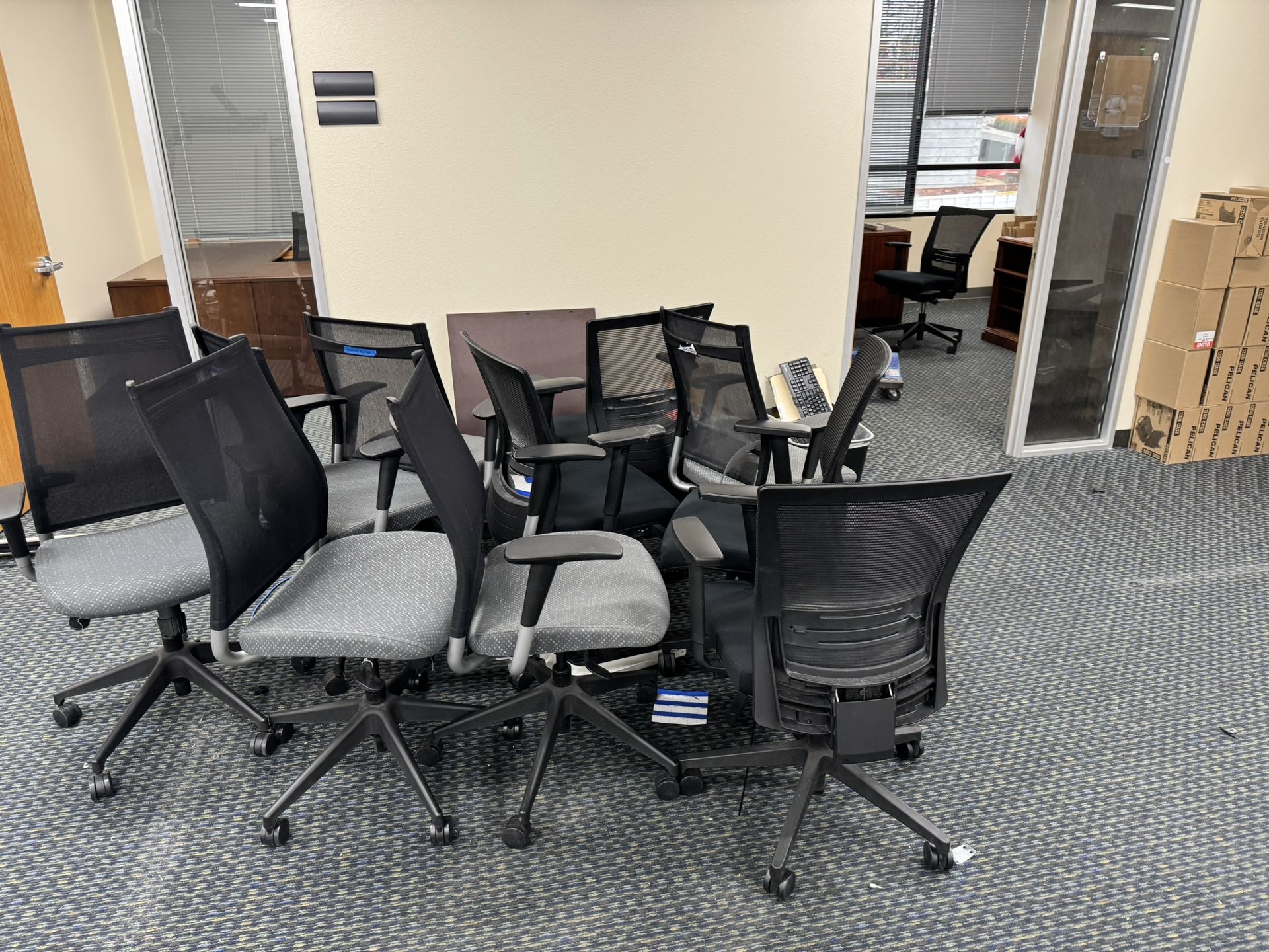 Free Office Chairs for Sale in San Diego, CA - OfferUp