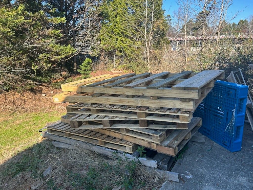 Free Pallets for Sale in Alpharetta, GA - OfferUp