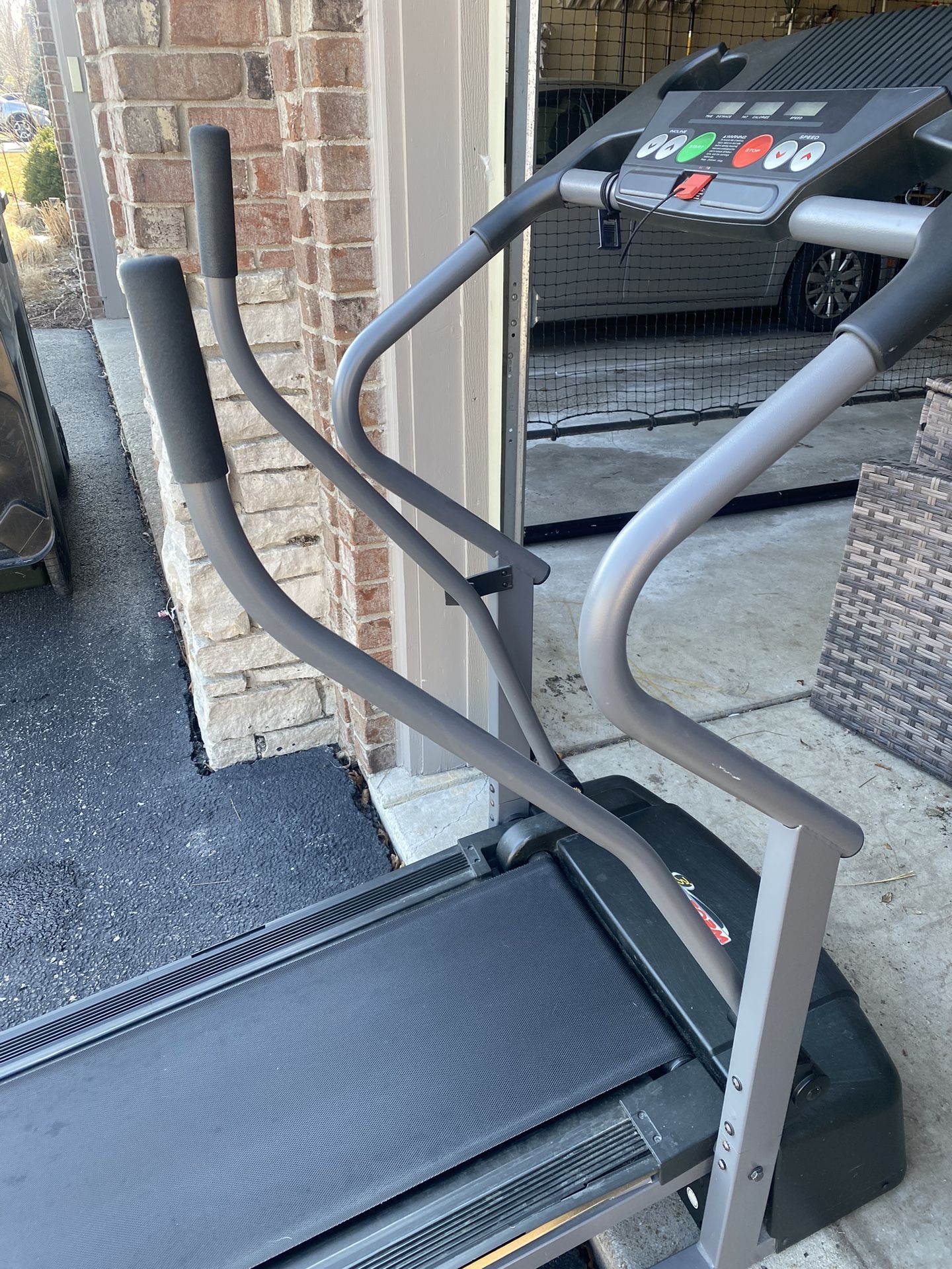 Proform Crosswalk GTS Treadmill for Sale in Yorkville, IL - OfferUp