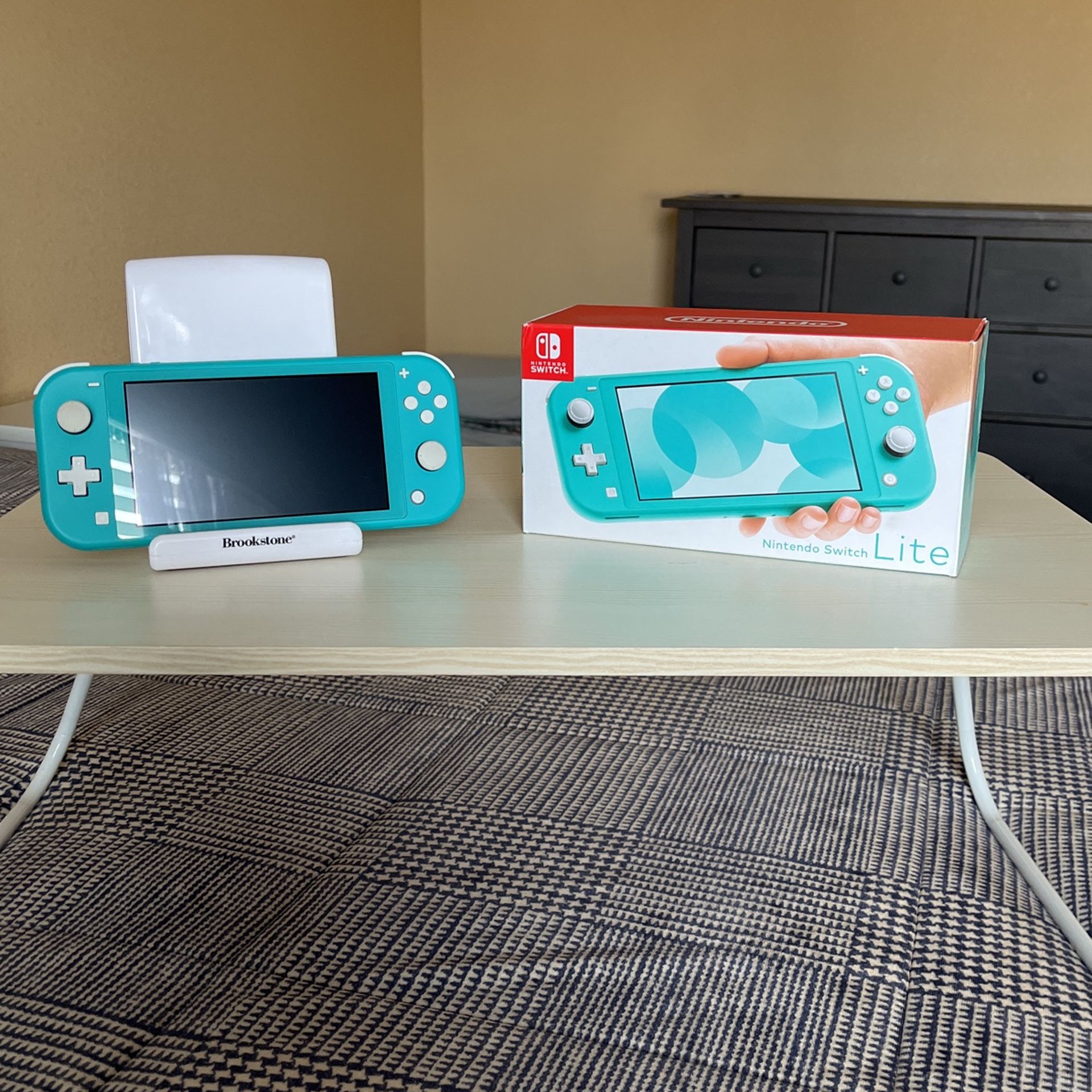 Nintendo switch lite - Cleaned - Tested - Adult owned for Sale in ...