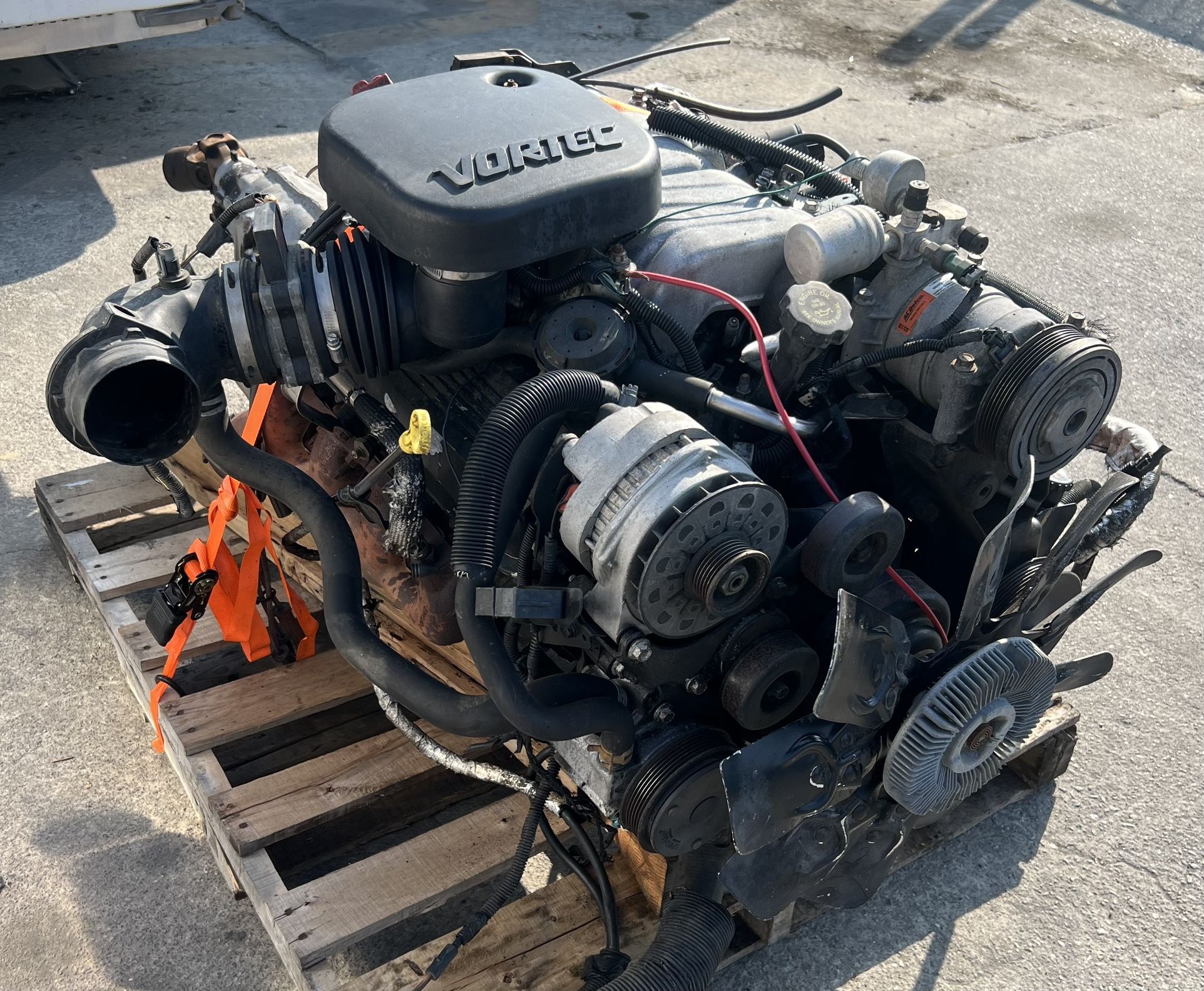 454 Big Block Chevy Vortec 4l80e Trans for Sale in Rosemead, CA - OfferUp