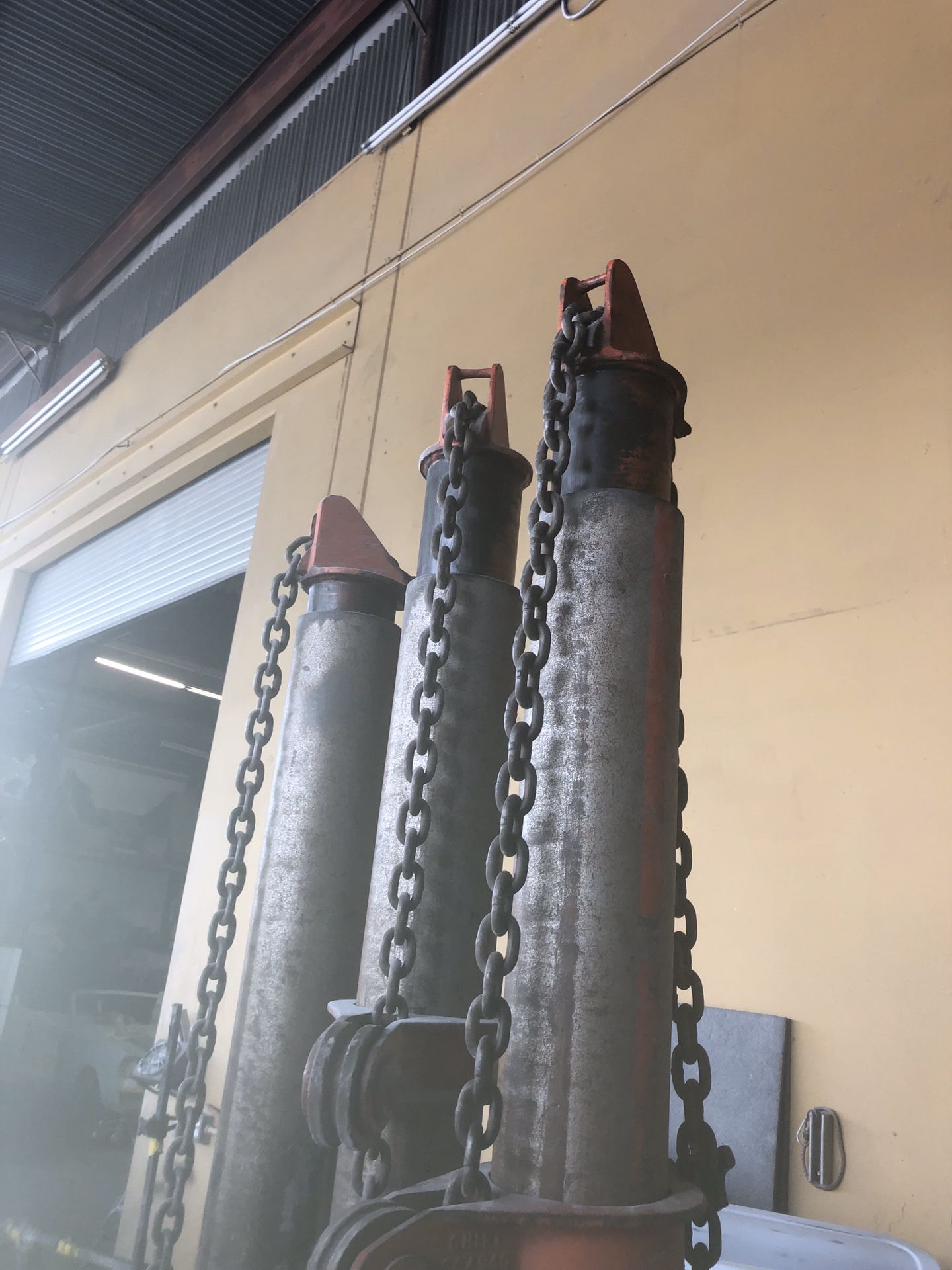 Ez Liner 2 Chief frame rack/machine for Sale in Anaheim, CA - OfferUp