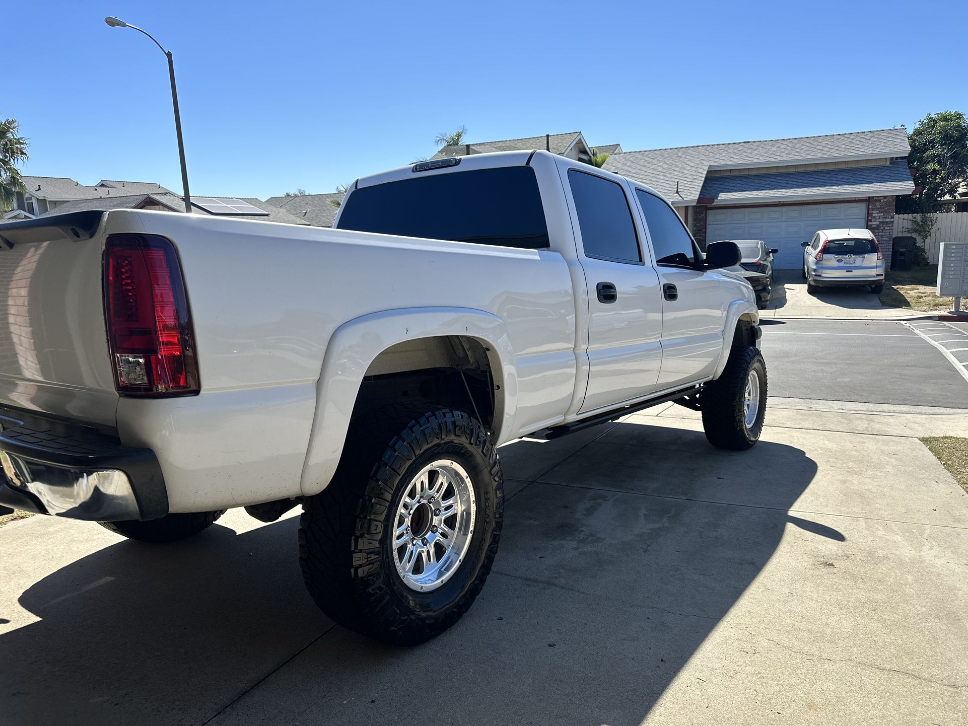 03 Silverado 1500HD 4x4 for Sale in Fontana, CA - OfferUp