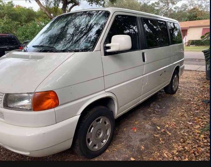 2000 Volkswagen EuroVan for Sale in Miami, FL - OfferUp