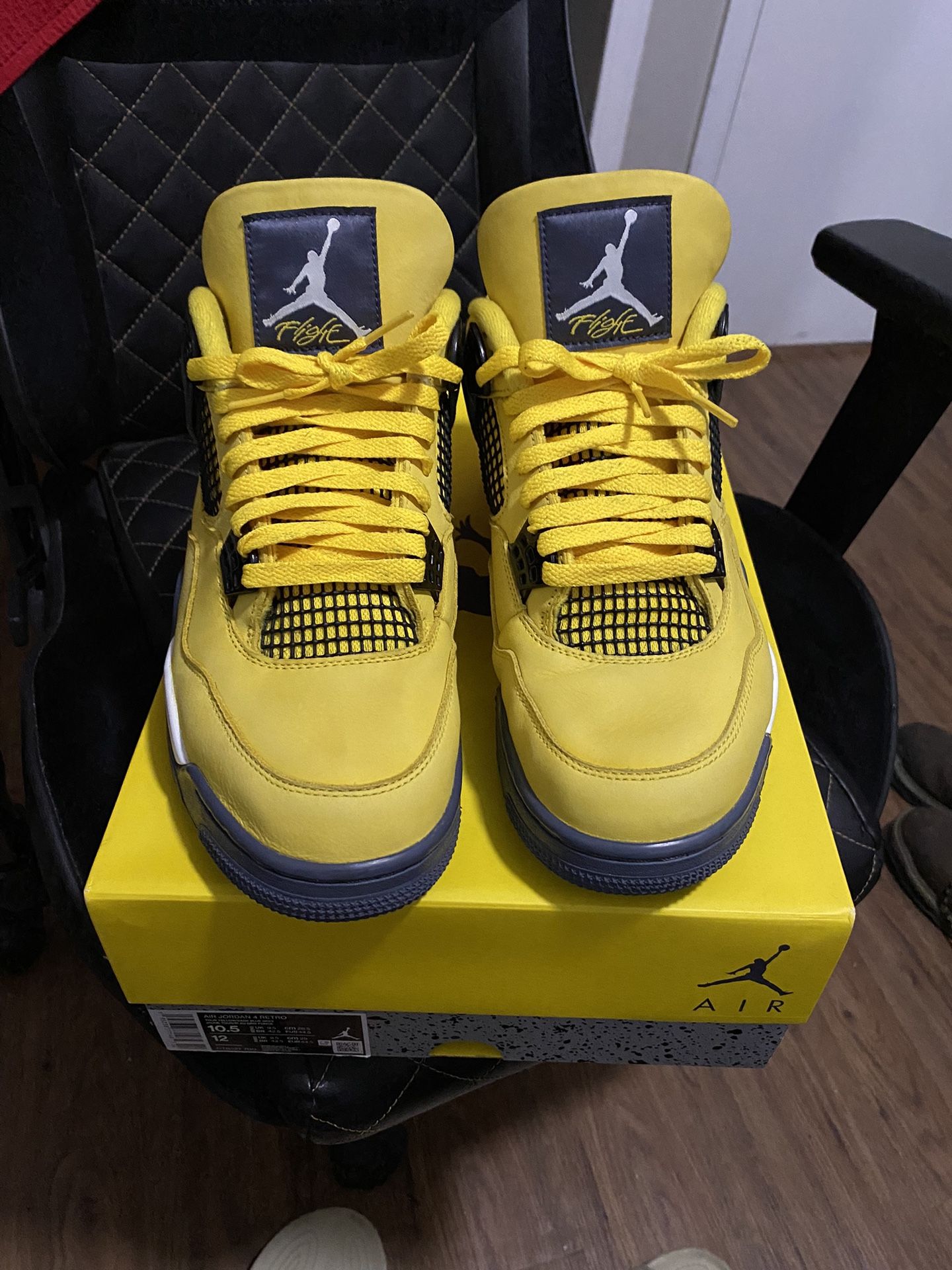 Lightning 4s Retro Jordan’s for Sale in San Antonio, TX - OfferUp