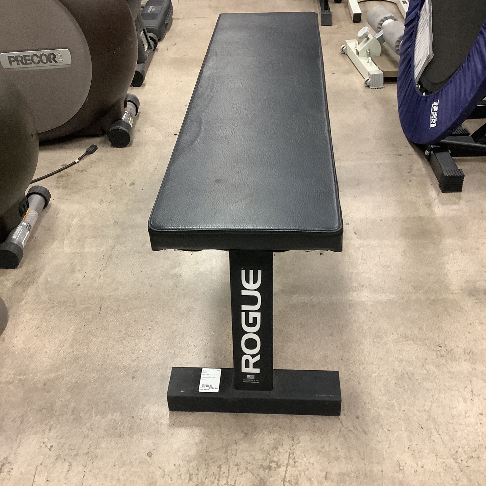 Rogue Flat Bench SKU 44718-135 for Sale in Phoenix, AZ - OfferUp