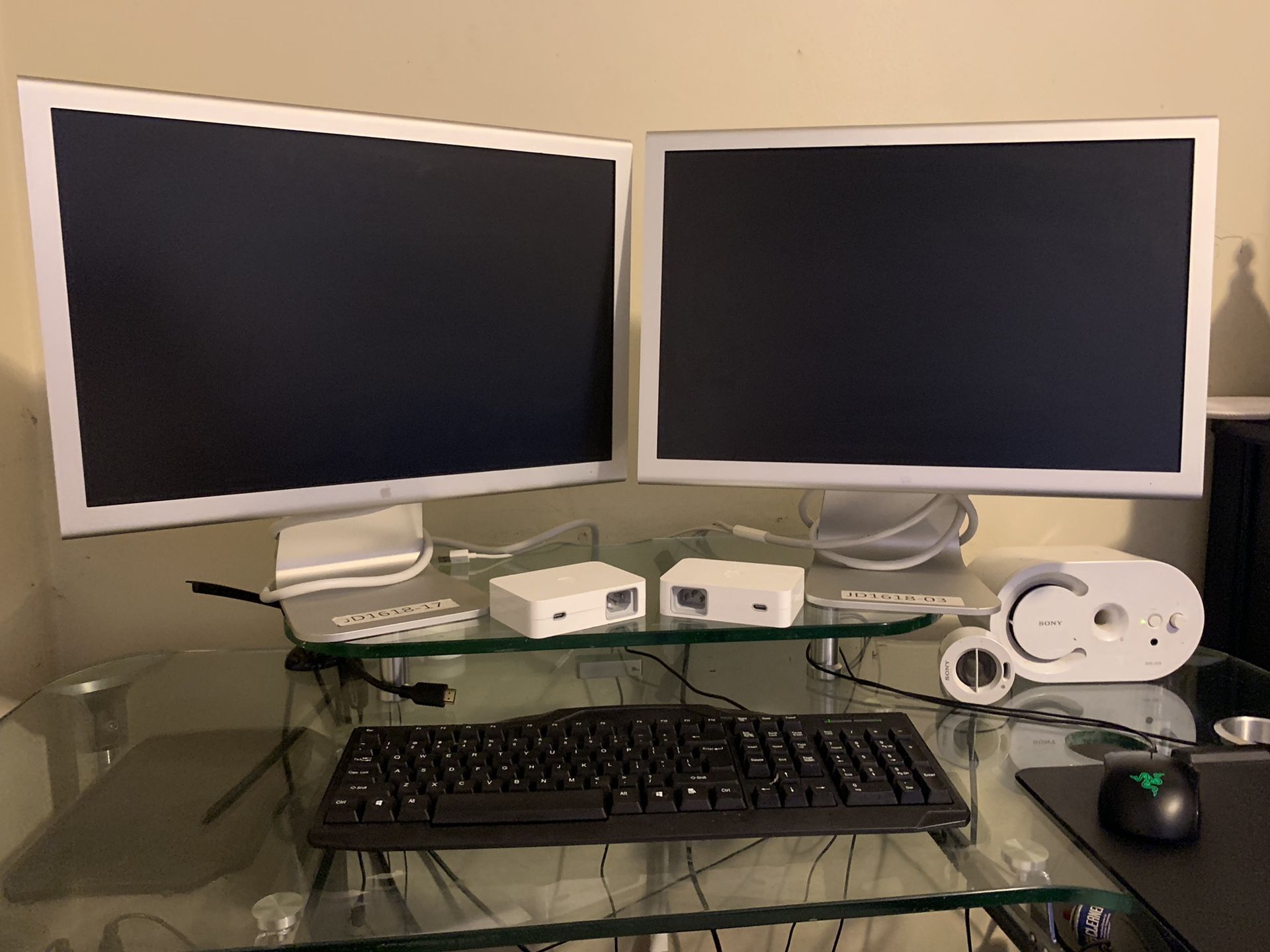 2X - Apple Cinema Displays Model A1081 for Sale in Los Angeles, CA ...