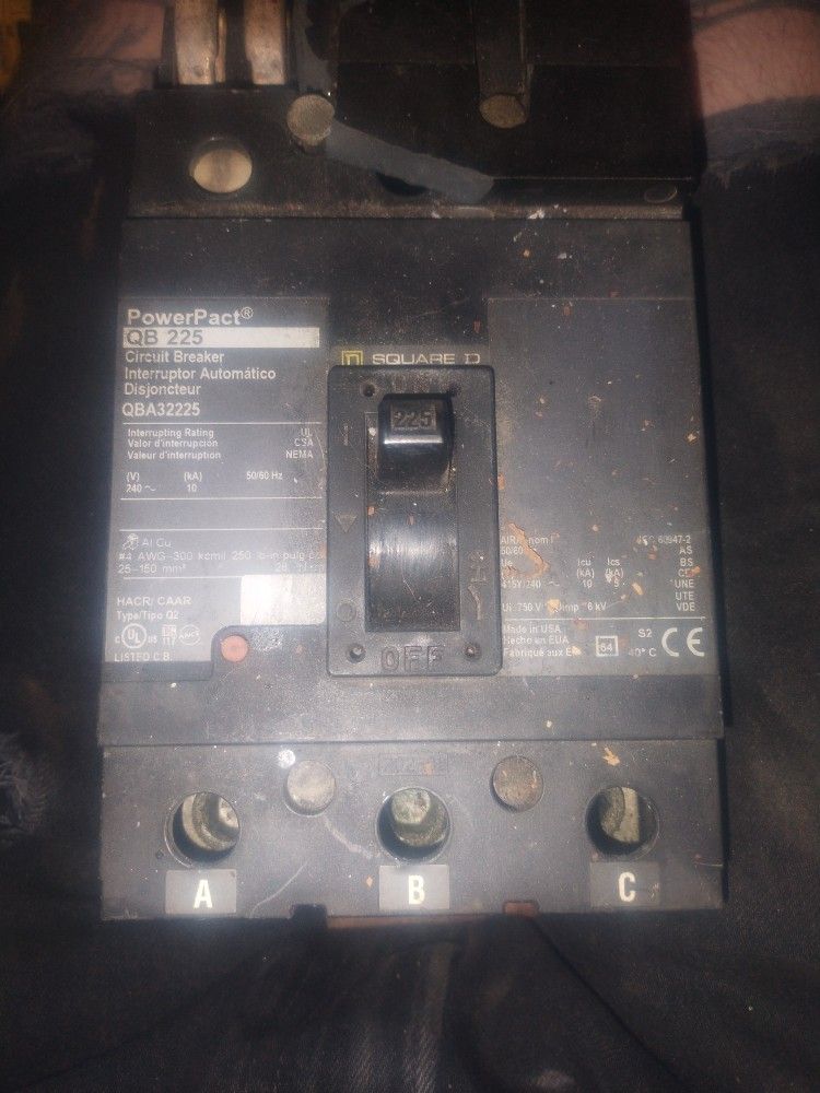 QB 225 Circuit Breaker By Square D for Sale in Riverside County, CA ...