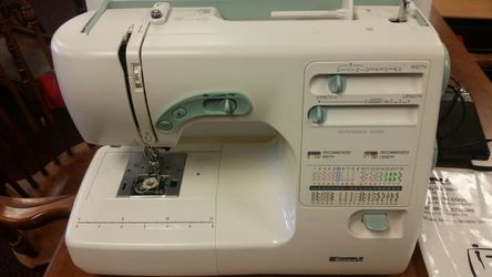 Kenmore Sewing machine model 385.16231300 tested and working with pedal ...