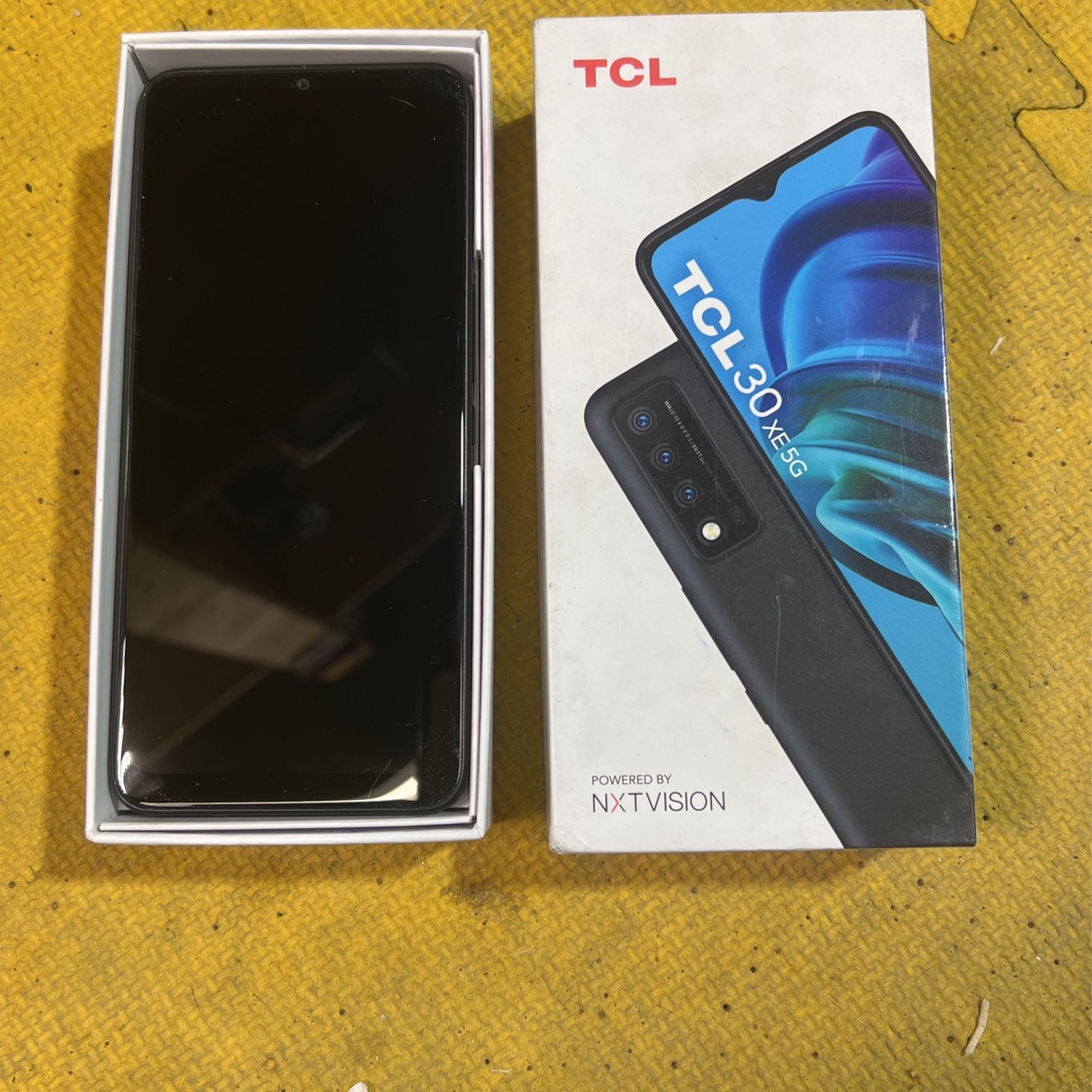 TCL 30 XE 5G 5G Smartphone for Sale in Albuquerque, NM - OfferUp