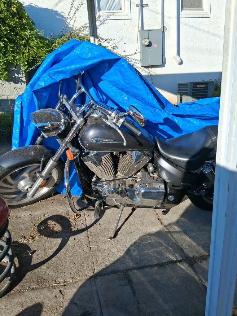 Honda Like New 7500 Miles Looks Drive.nice Good Bike 1300vtx for Sale in San Diego, CA - OfferUp