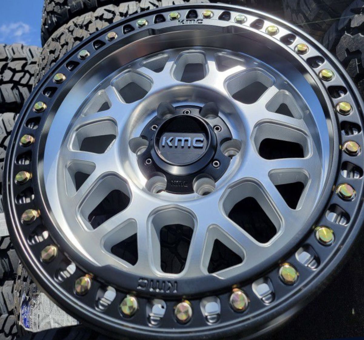 Kmc 549 Grs Silver / Black Ring 17×9 6x139.7 + 0 Offset For Silverado ...