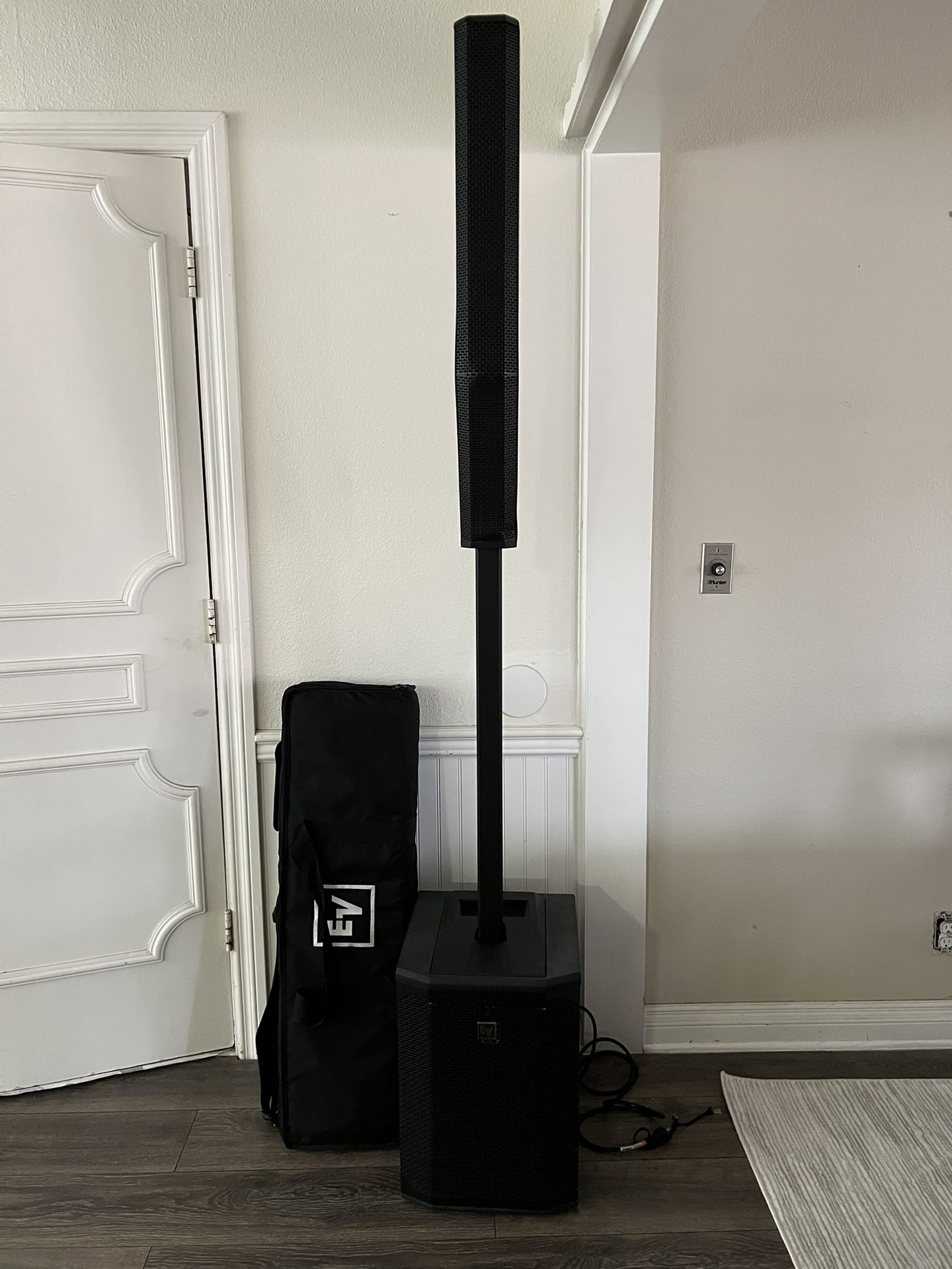 EV Evolve 50 Line Array Column Speaker for Sale in Fullerton, CA - OfferUp