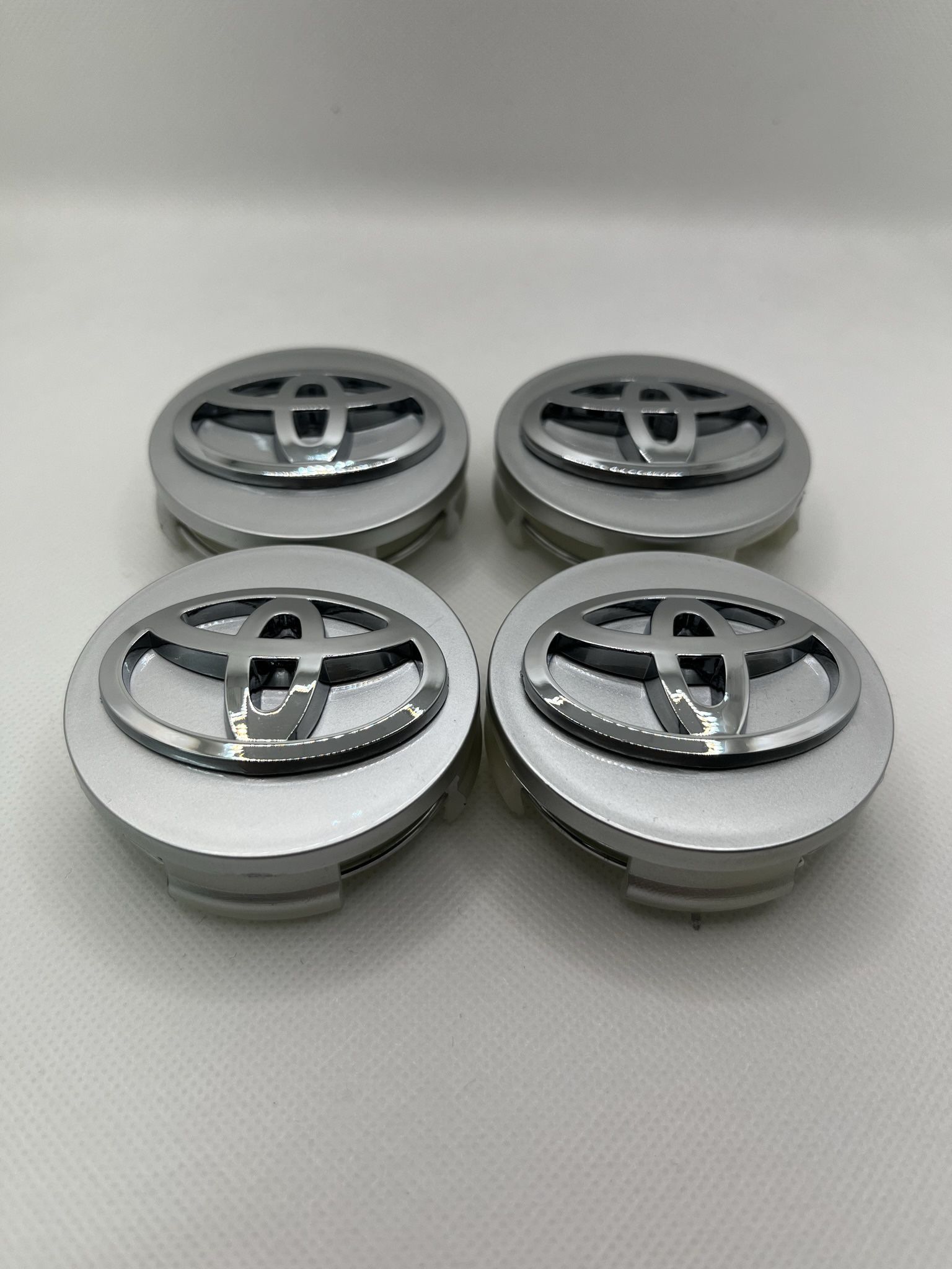Set Of 4 Toyota Center Caps 62mm Camry Avalon Corolla for Sale in ...