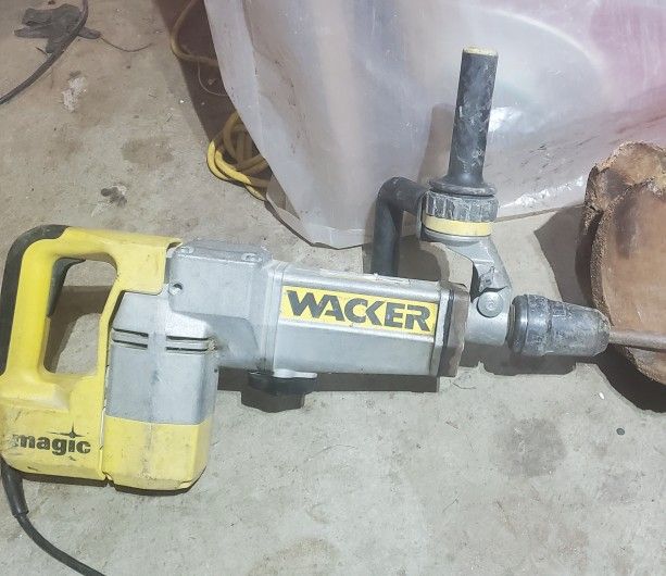 Electric Hammer Wacker Neuson Ehb11 Mhb/115 for Sale in Manteca, CA - OfferUp