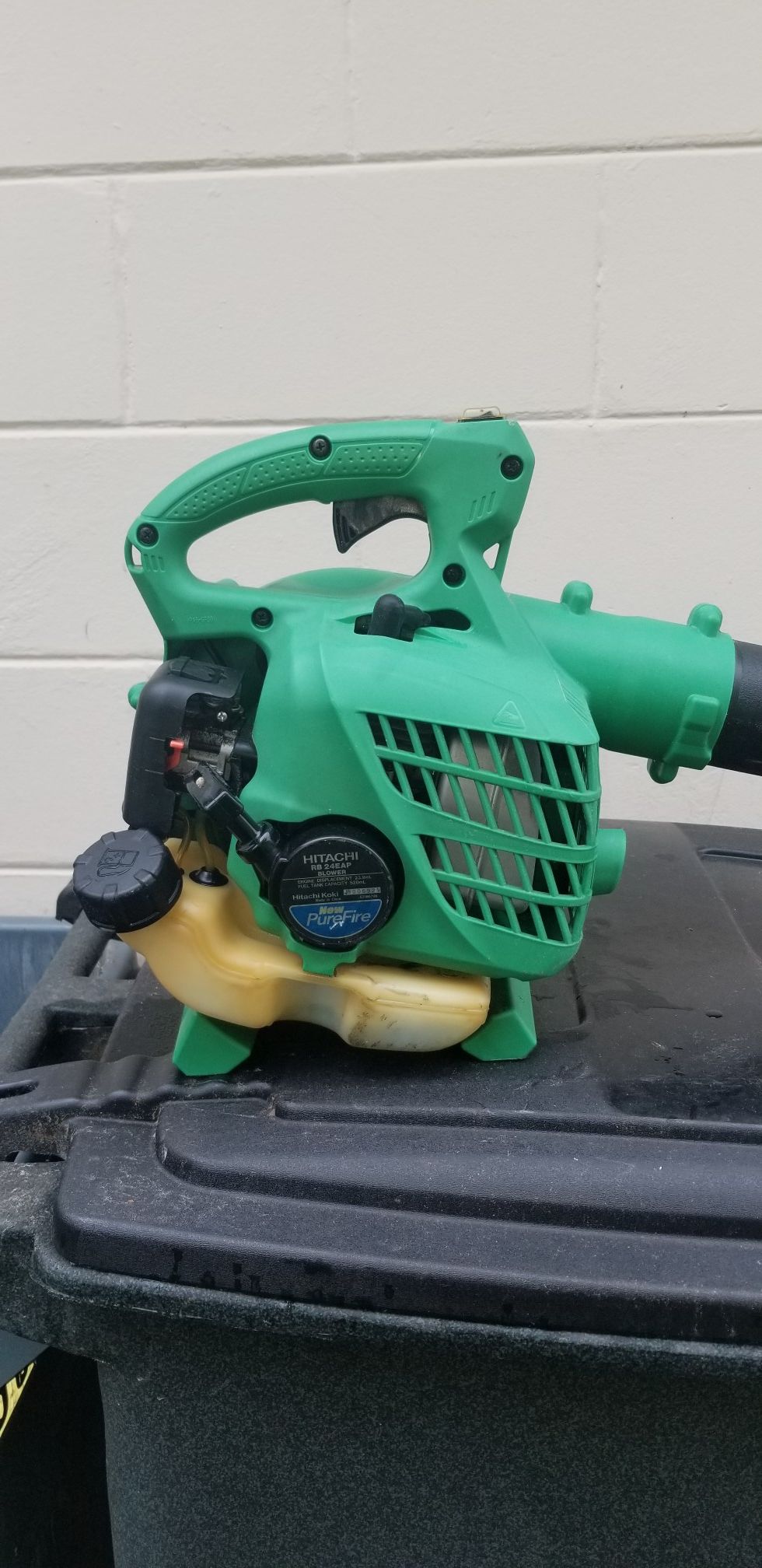 Hitachi RB24EAP Gas Powered Leaf Blower for Sale in Pinellas Park, FL ...