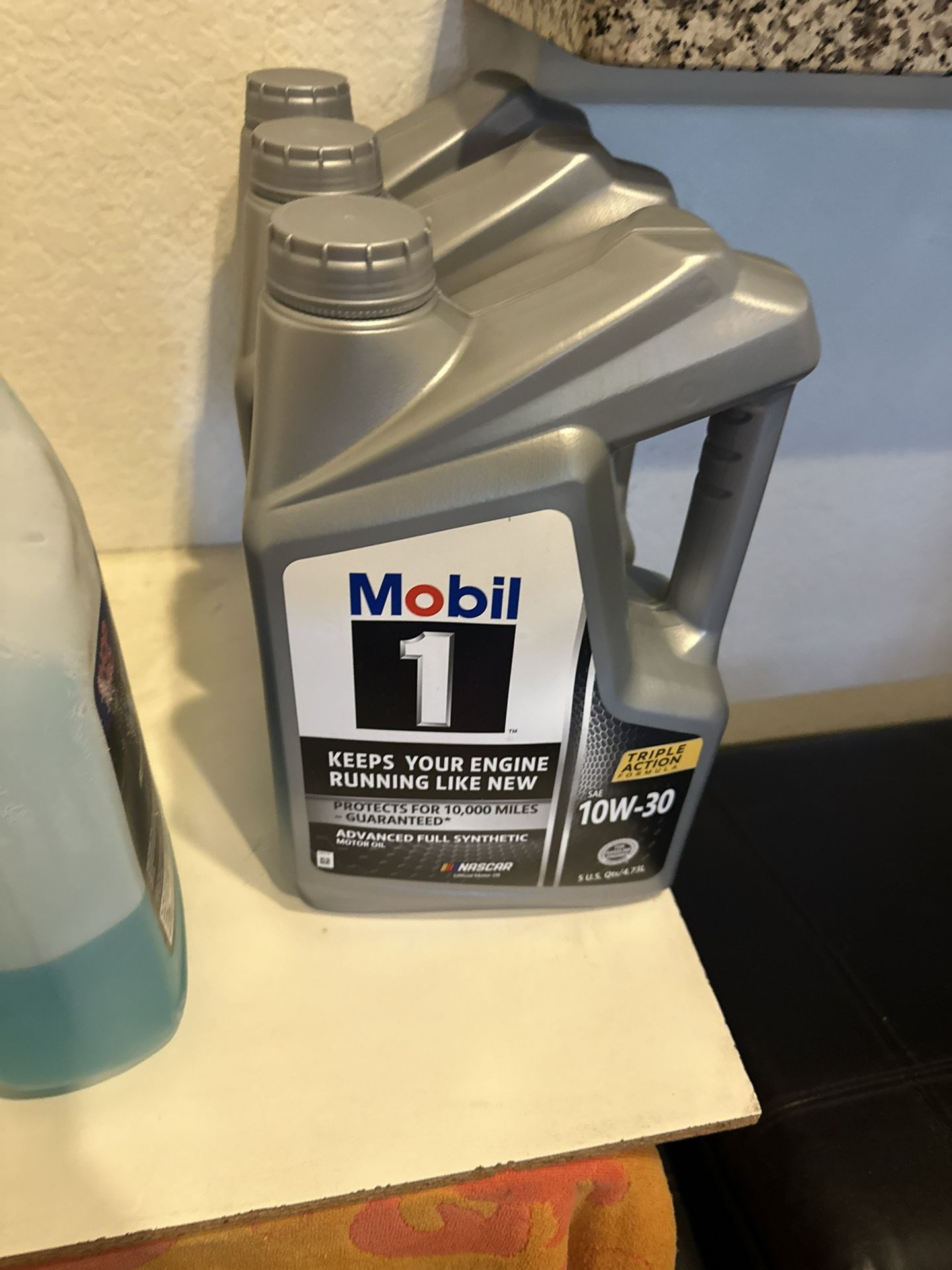 Mobile 1 Motor Oil 10W-30 for Sale in Tustin, CA - OfferUp