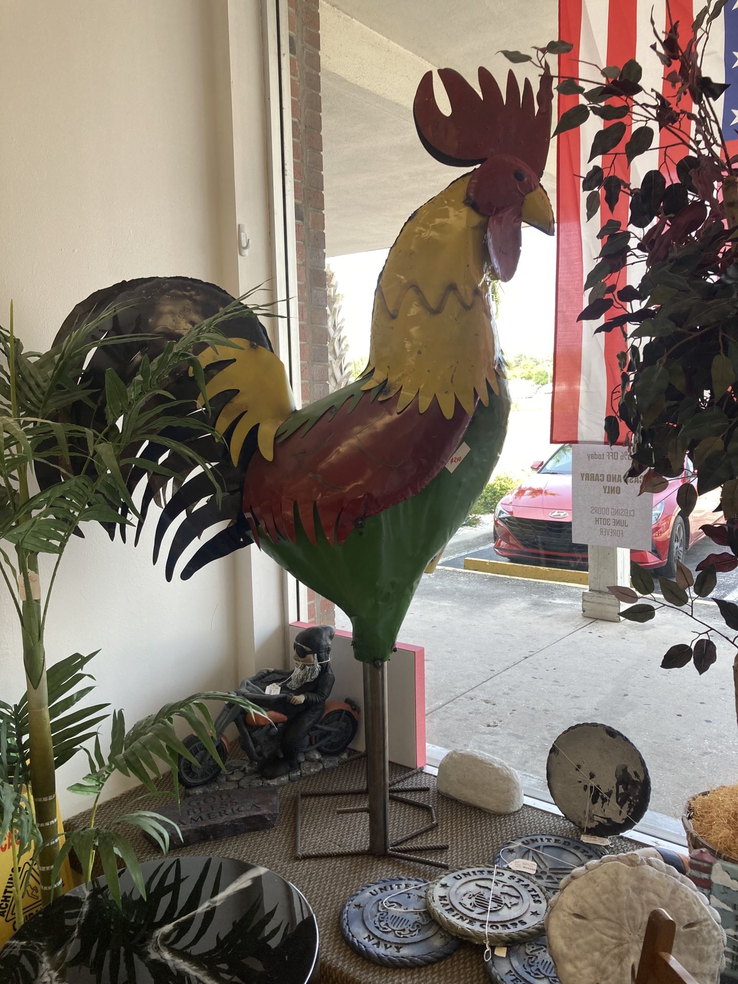 6ft Tall Metal Rooster for Sale in Hudson, FL - OfferUp