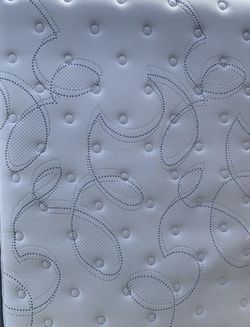 Sealy GOLDENROD PLUSH posturepedic queen size bed GREAT CONDITIONS FREE DELIVERY for Sale in North Las Vegas NV OfferUp