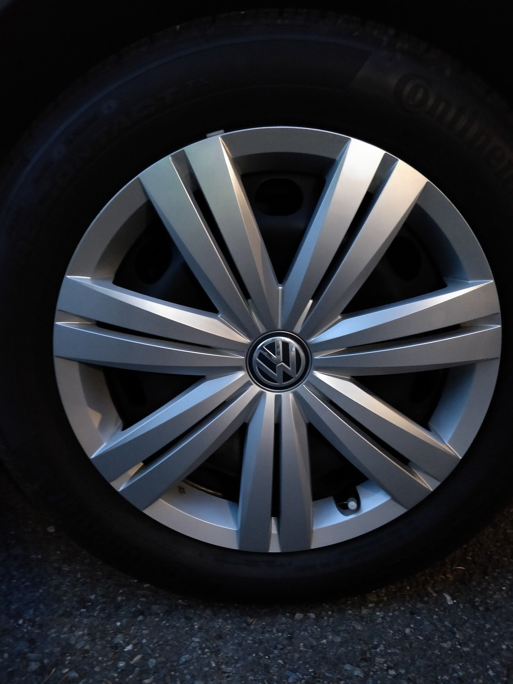 2015 VW Jetta wheels tires for Sale in Everett, WA - OfferUp