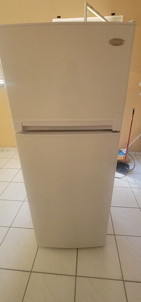 Haier Compact Refrigerator for Sale in Naples, FL - OfferUp