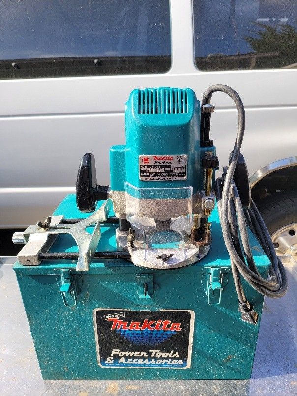 Makita Plunge Router Commercial Grade for Sale in Lemon Grove, CA - OfferUp