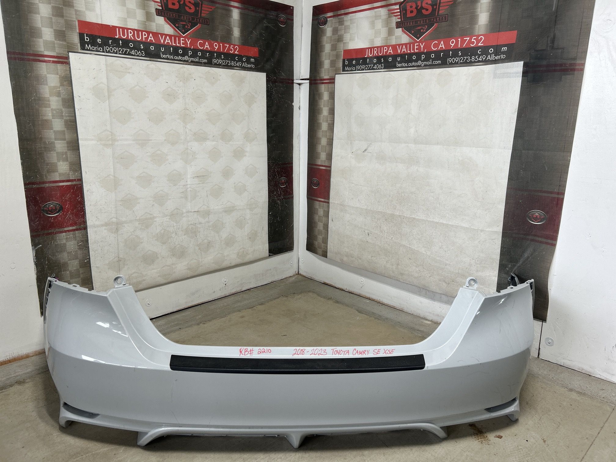 2018-2023 Toyota Camry Se XSE Rear Bumpers RB2(contact info removed ...