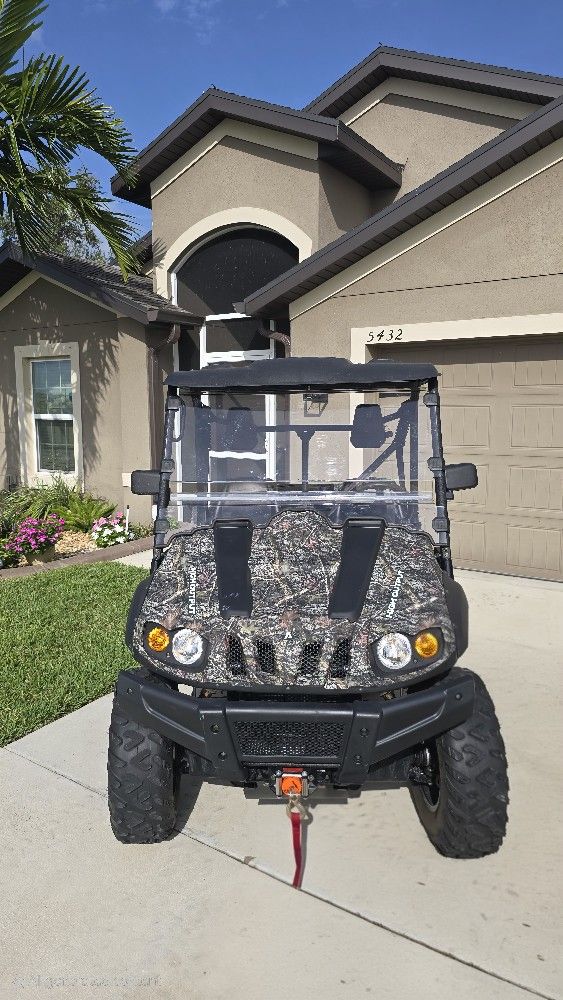 Axis 500 4x4 UTV with Tilting Cargo Bed and Windshield - 29.69 HP (Camo ...