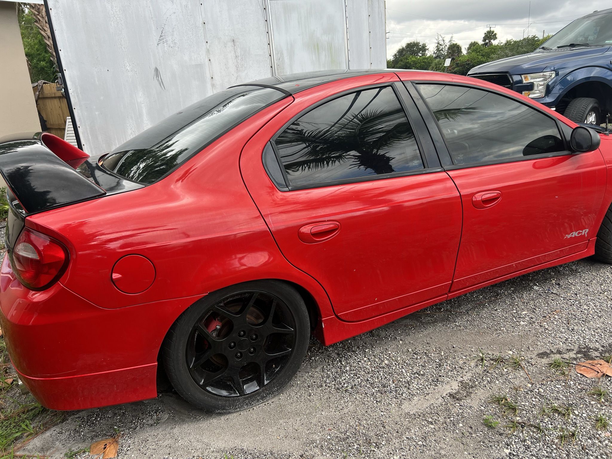 2005 Dodge Neon for Sale in Palm Springs, FL - OfferUp