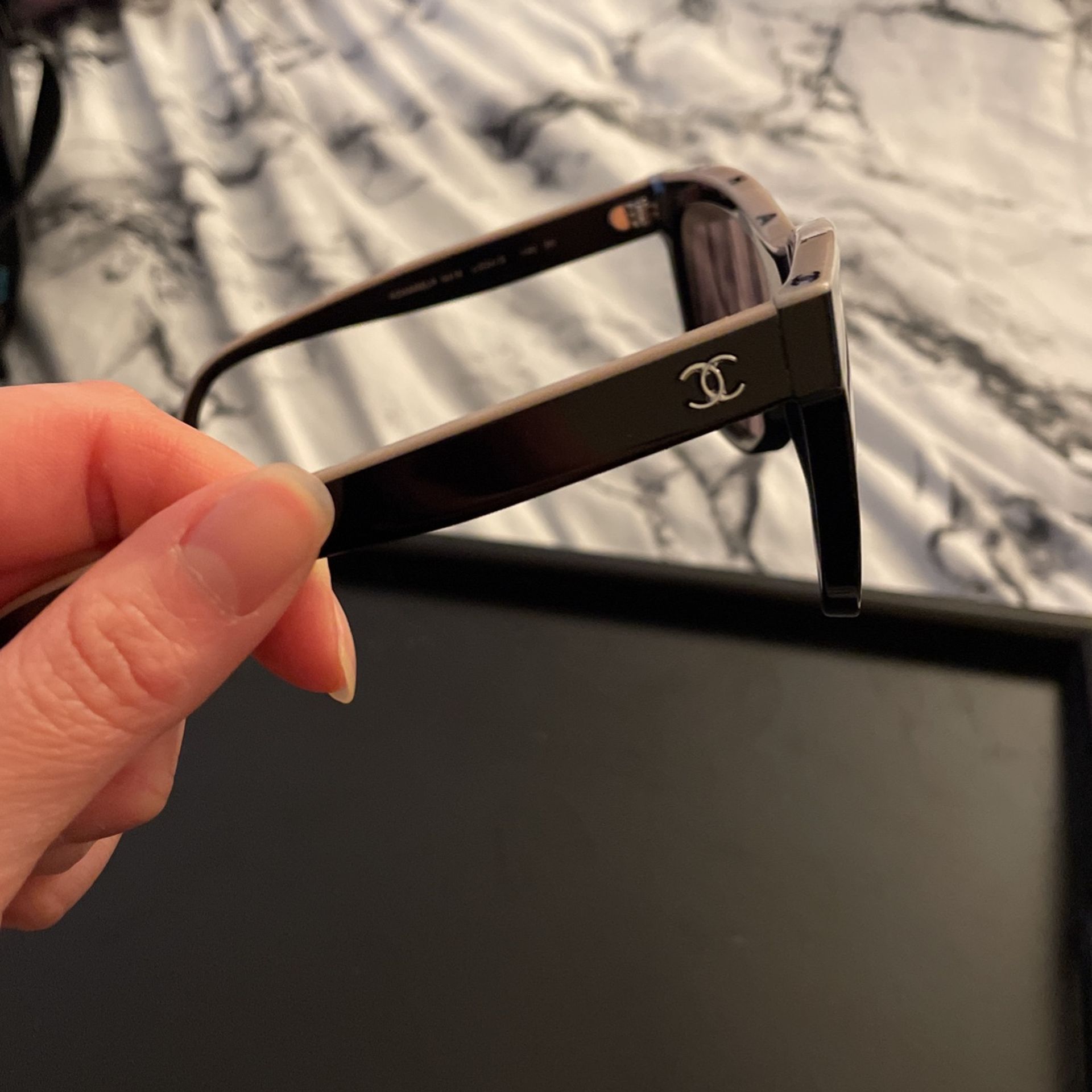 Chanel Sunglasses 5418 for Sale in Irvine, CA - OfferUp