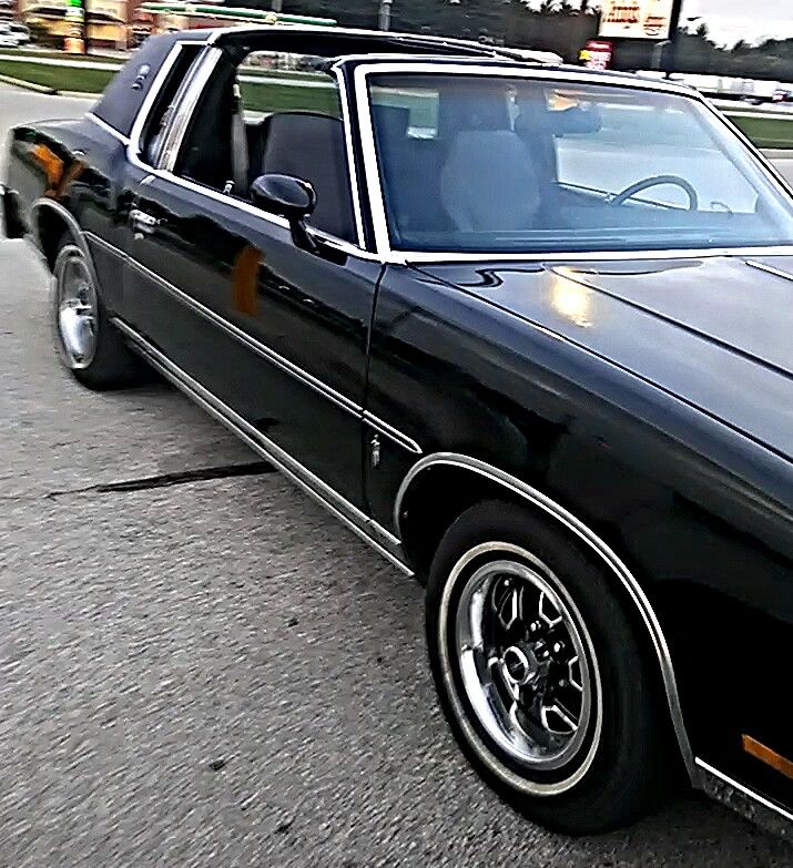 1979 Oldsmobile Cutlass for Sale in Chicago, IL - OfferUp