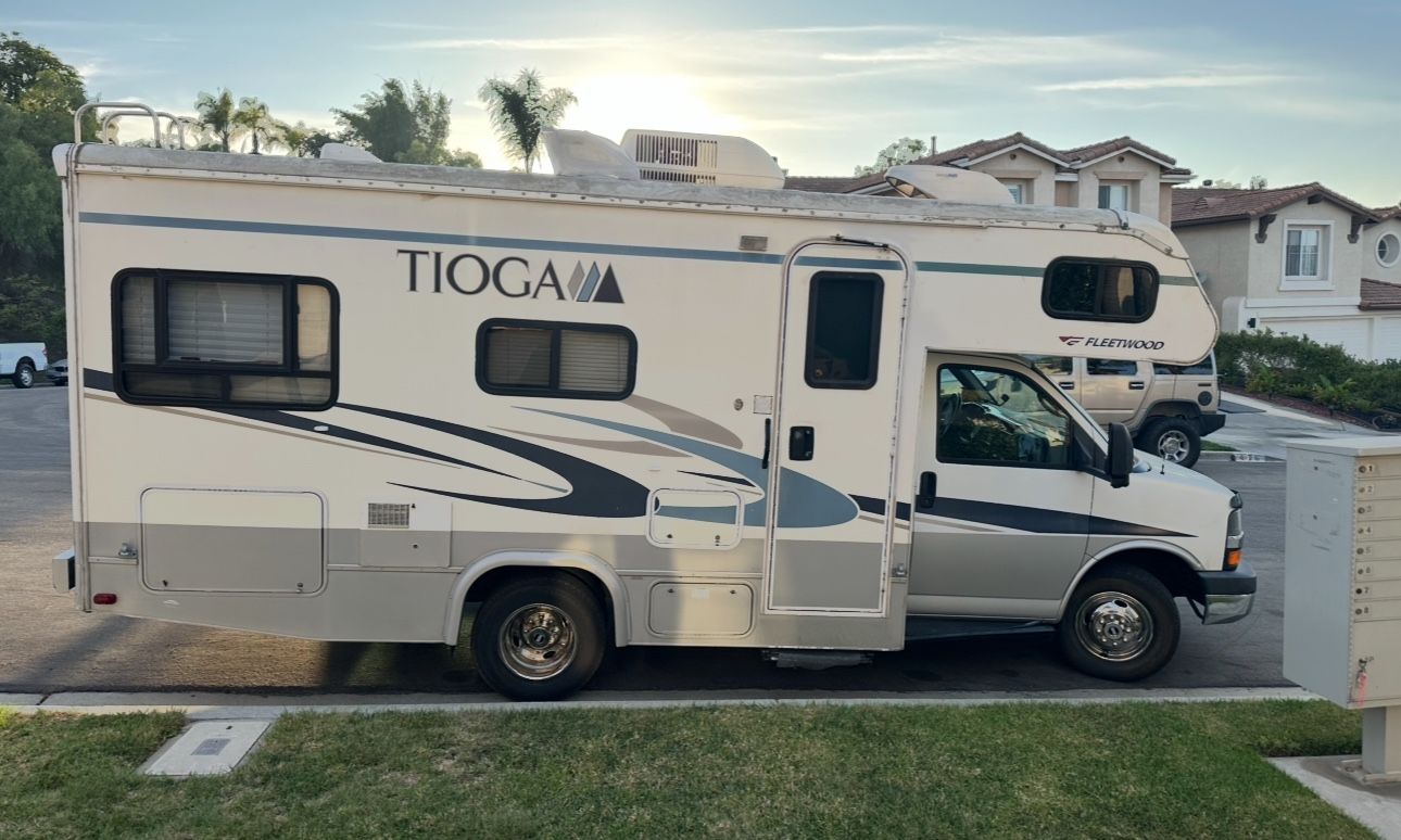2005 Chevrolet Tioga Motorhome22b Class C for Sale in San Diego, CA ...