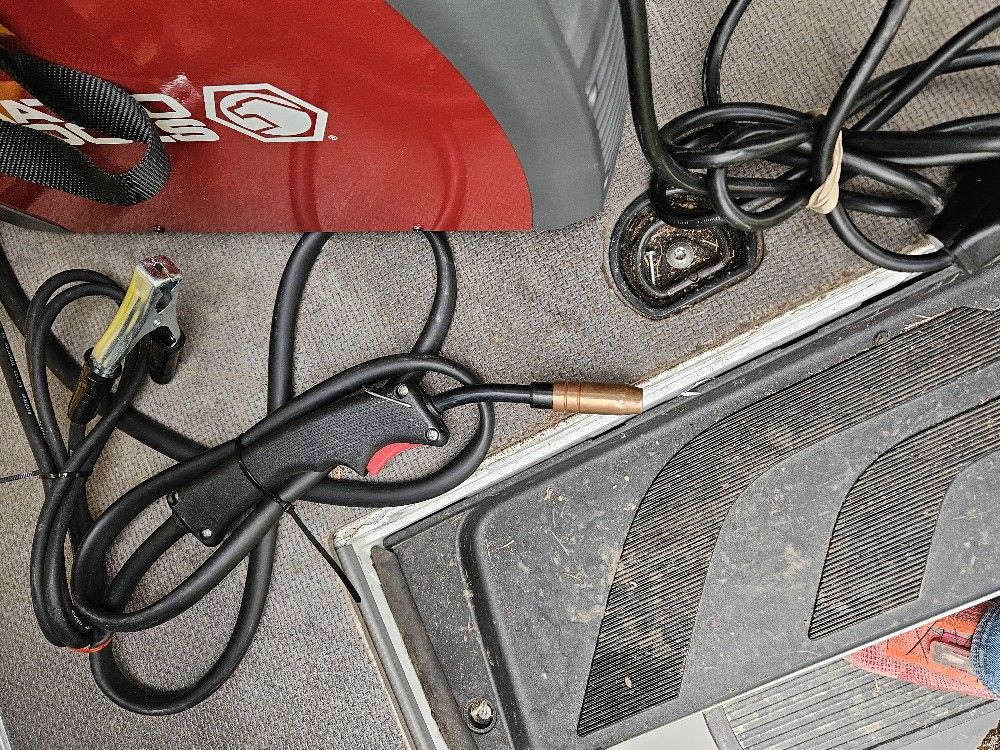 Matco Tools INVERTER VOLTAGE DUAL WELDER Part No. MPM175DVI Is In ...