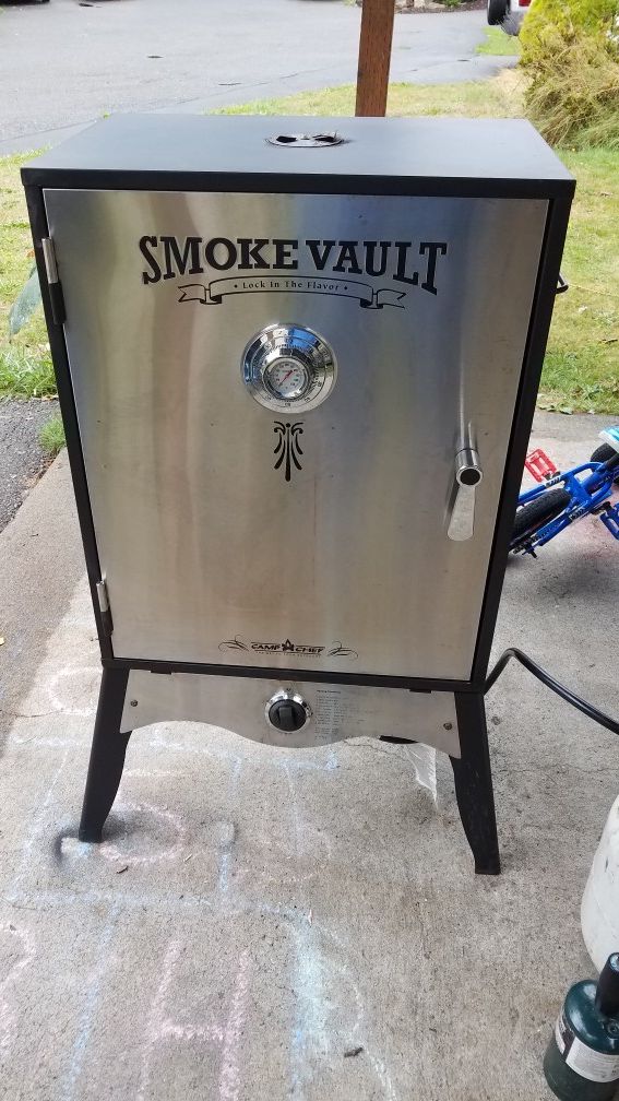 Smoke vault smoker for Sale in Tacoma, WA - OfferUp