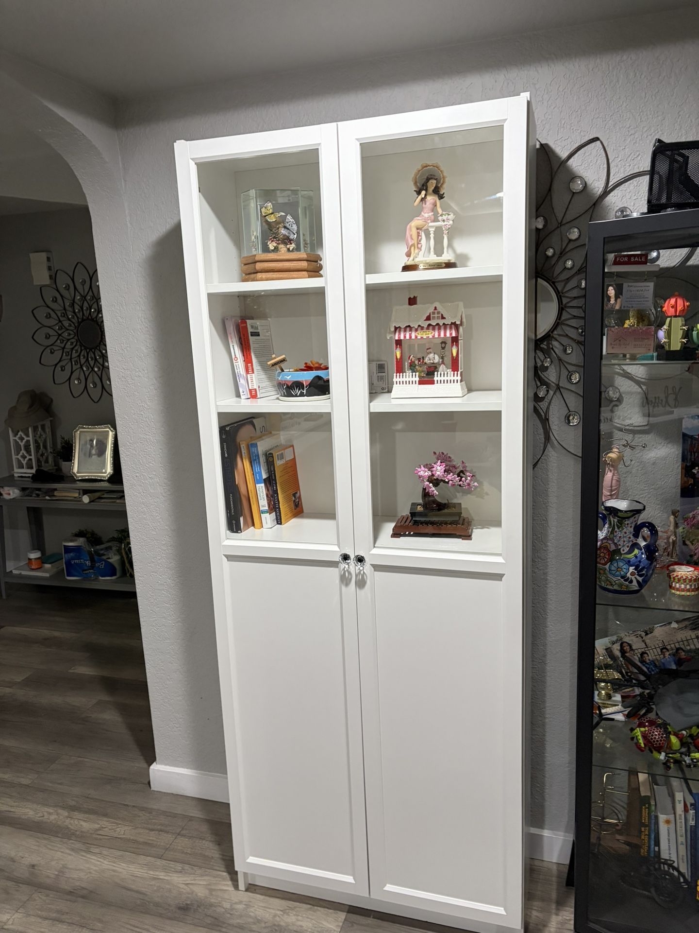 Beautiful Cabinet In G Beautiful cabinet bookcase in Great Condition ...