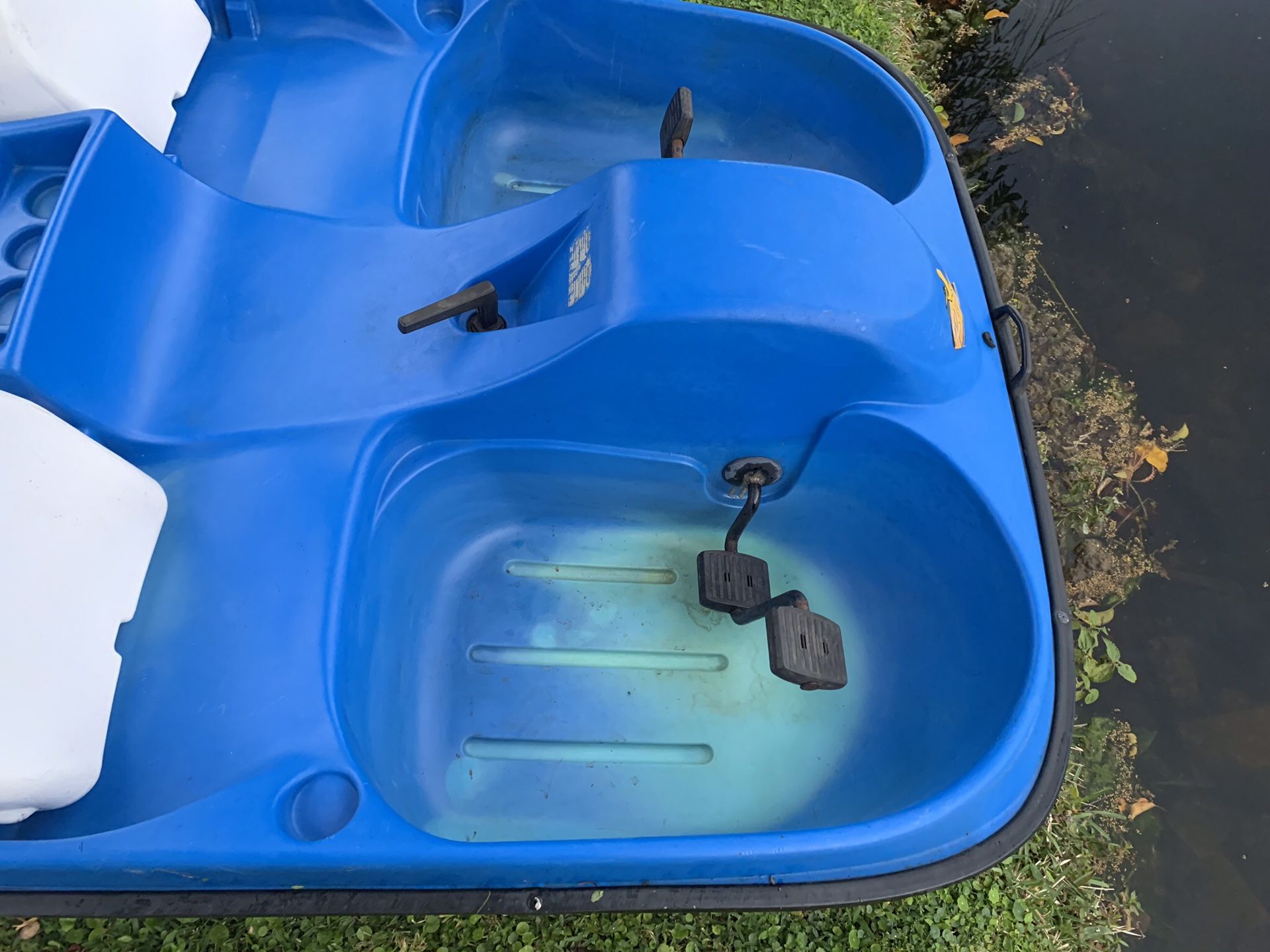 Pelican Riviera Pedal Boat 5 seater great condition for Sale in Fort ...